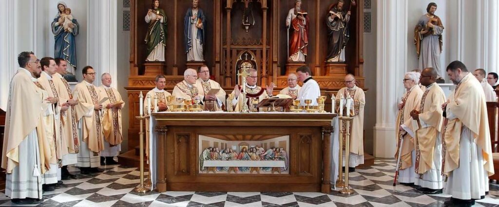 Altar construction from 1870 - 1940. - Ferdinand Stuflesser 1875