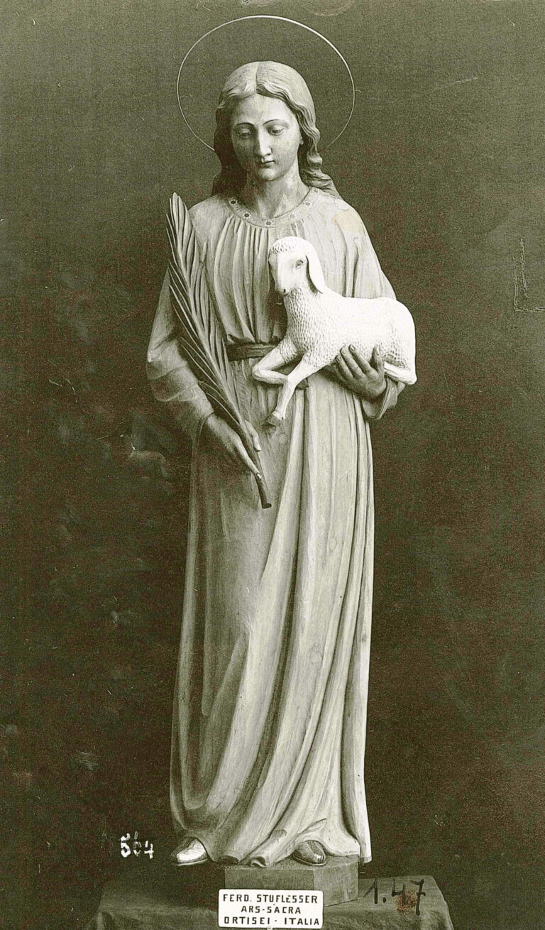 Wooden statue of St.Agnes - Ferdinand Stuflesser 1875