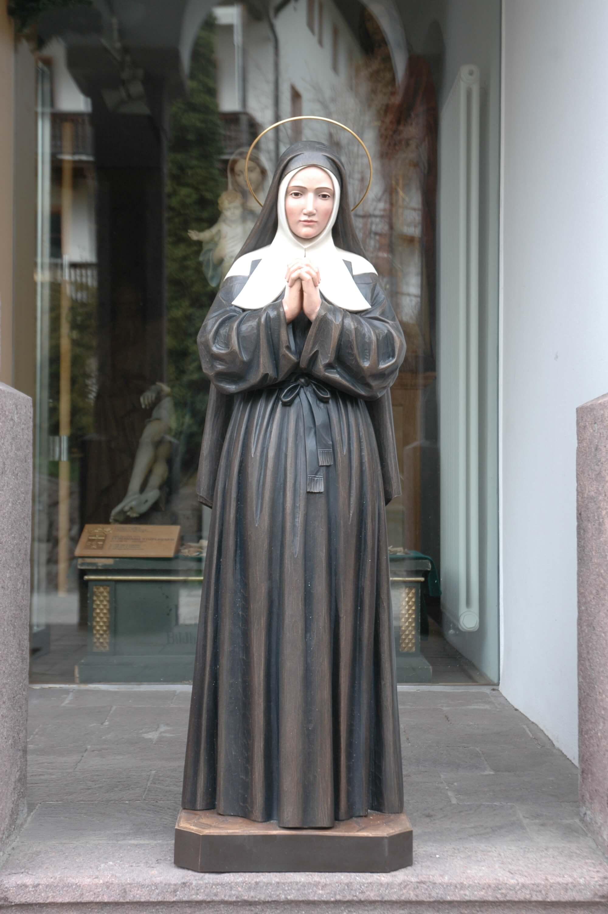 Wooden statue of St.Bernadette - Ferdinand Stuflesser 1875