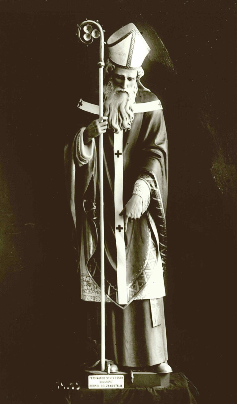 Holzstatue: Patrick - Ferdinand Stuflesser 1875